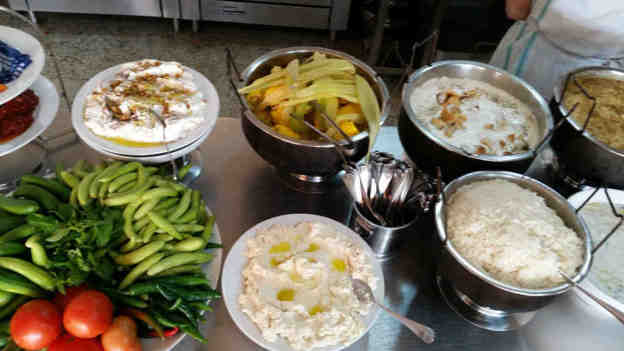 Tawlet Ammiq: Great Location, Amazing Food But A Dull Venue | Blog Baladi