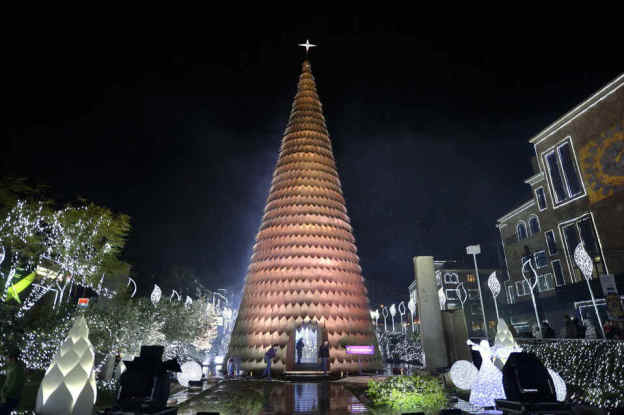 The Wall Street Journal Features Jbeil’s Christmas Tree | Blog Baladi
