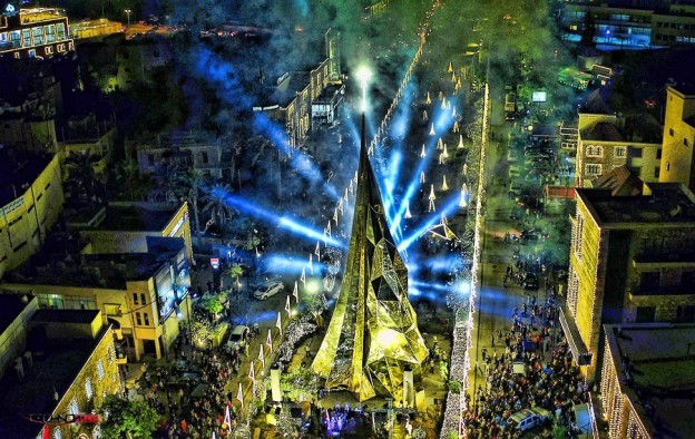 Jbeil (Byblos) Unveils Its Christmas Tree And It’s Even Better Than ...