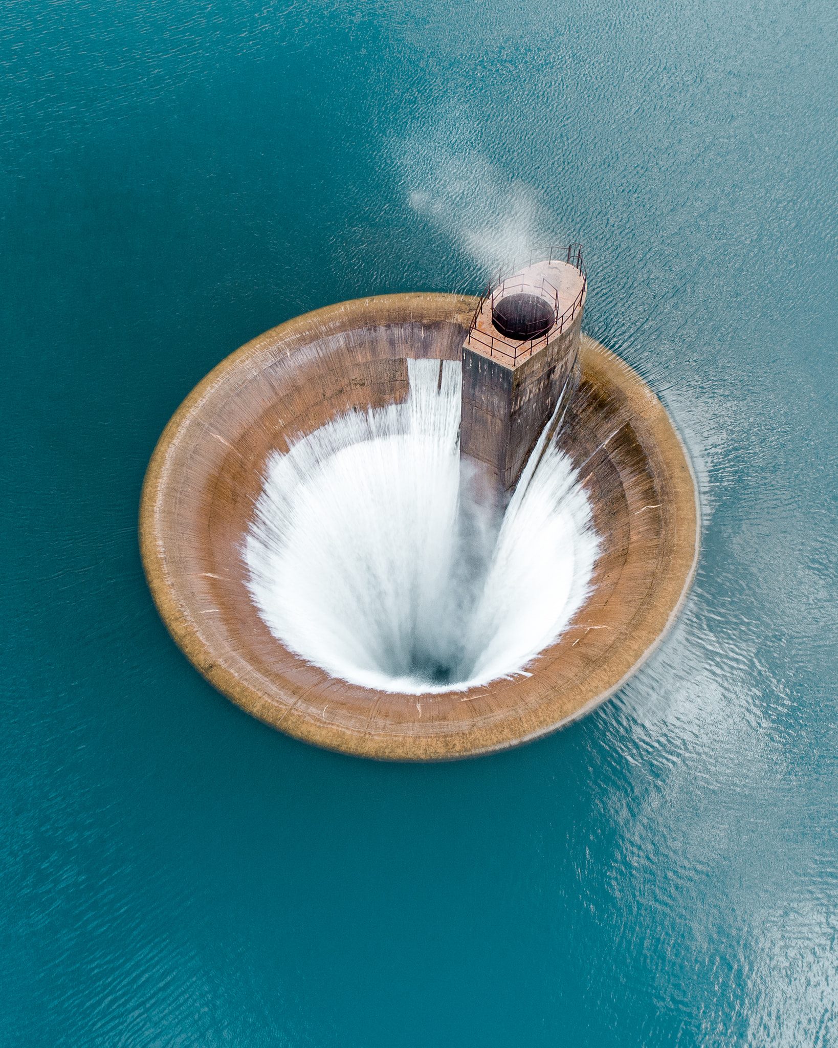 Awesome Shots of #Qaraoun Lake at Full Capacity | Blog Baladi